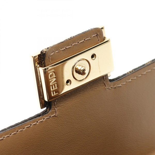 市場】フェンディ FENDI バゲット ズッカ 三つ折り財布 財布